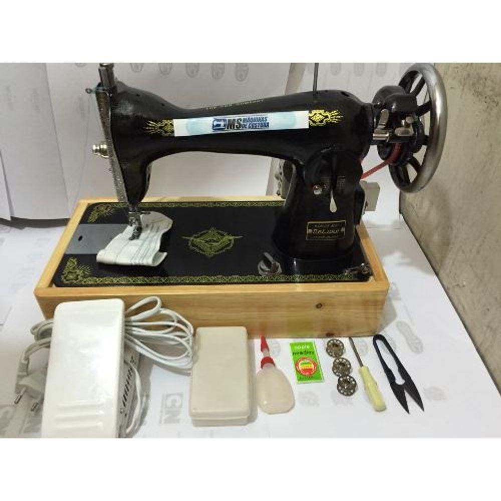 Maquina singer pretinha se a base | Casas Bahia