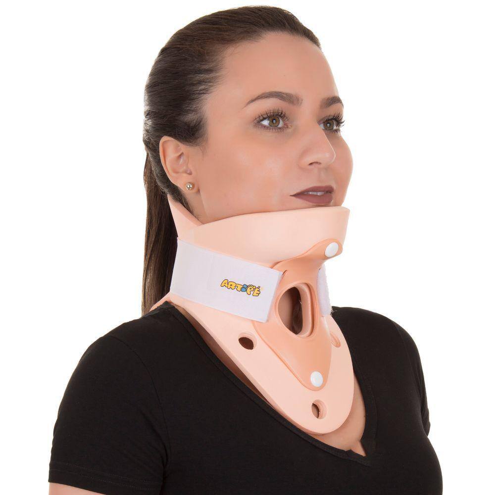 Prancha e colar cervical | Casas Bahia